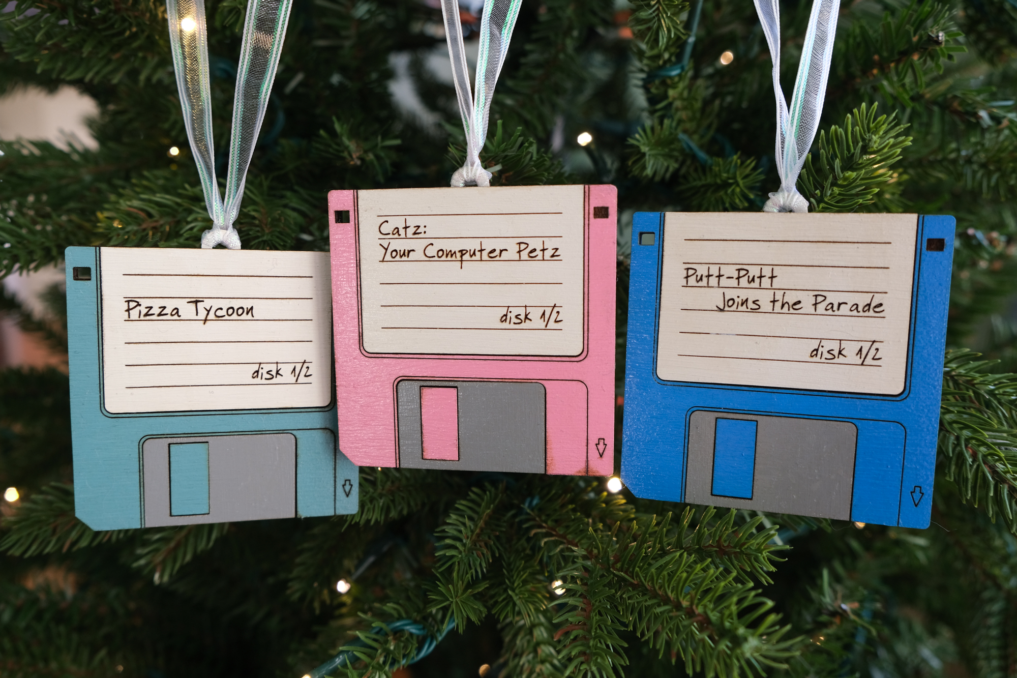 lasercut floppy disk ornaments – analog girl in a digital world